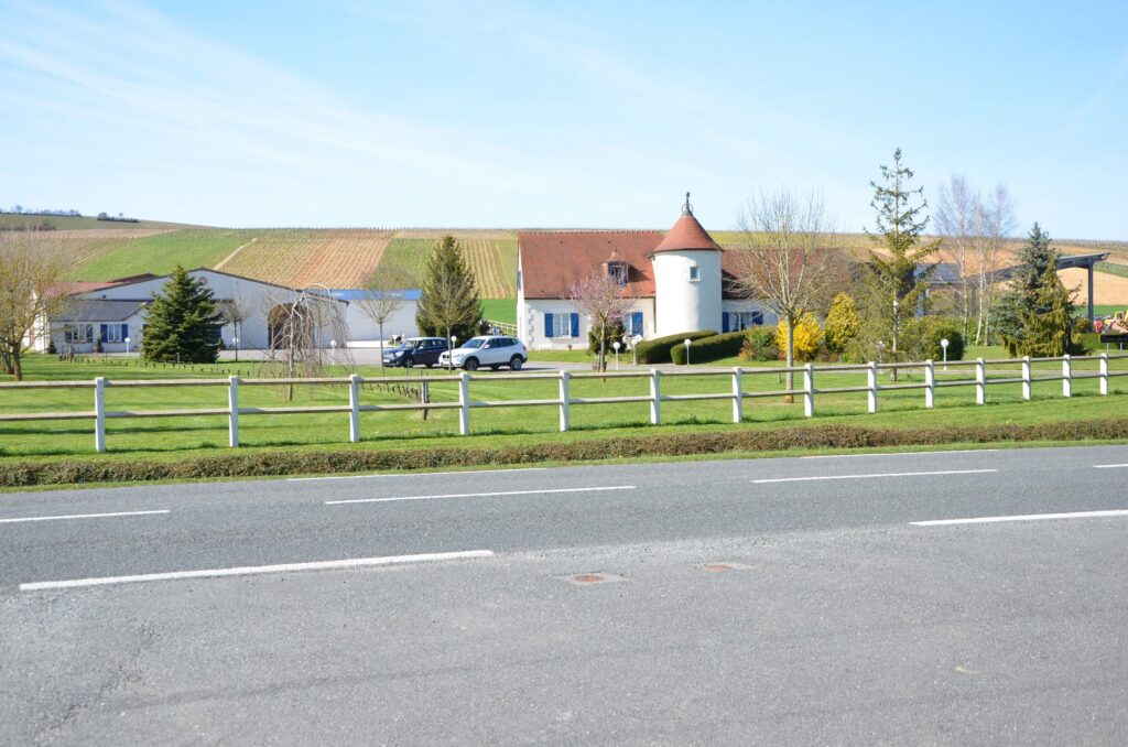 Gérard Millet - M & W